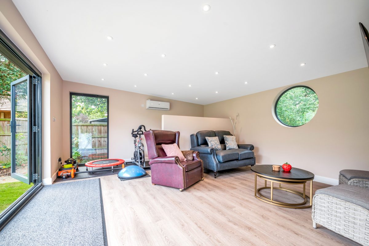 Granny Annexe Garden Room - Upminster, Essex
