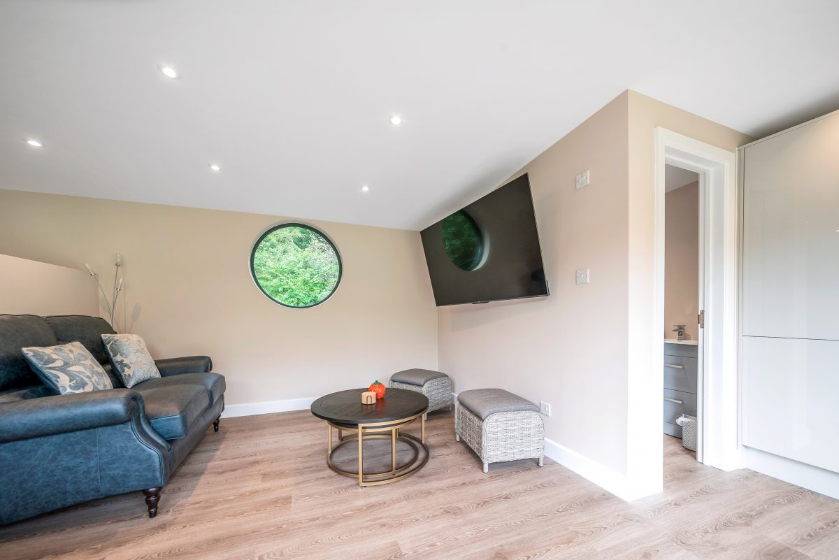 Granny Annexe Garden Room - Upminster, Essex