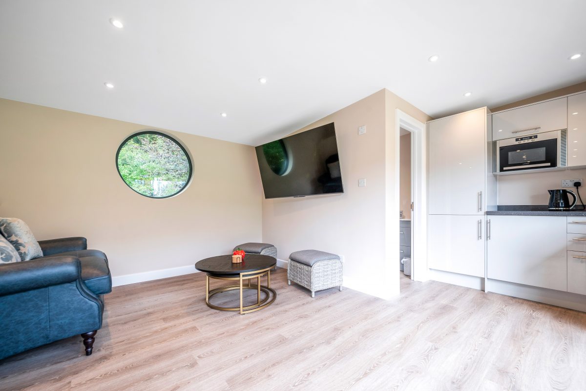Granny Annexe Garden Room - Upminster, Essex
