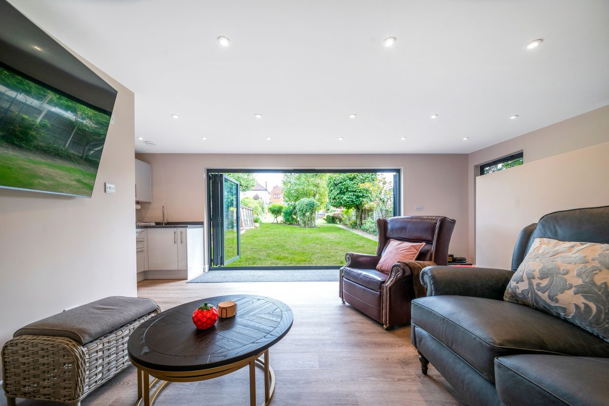 Granny Annexe Garden Room - Upminster, Essex