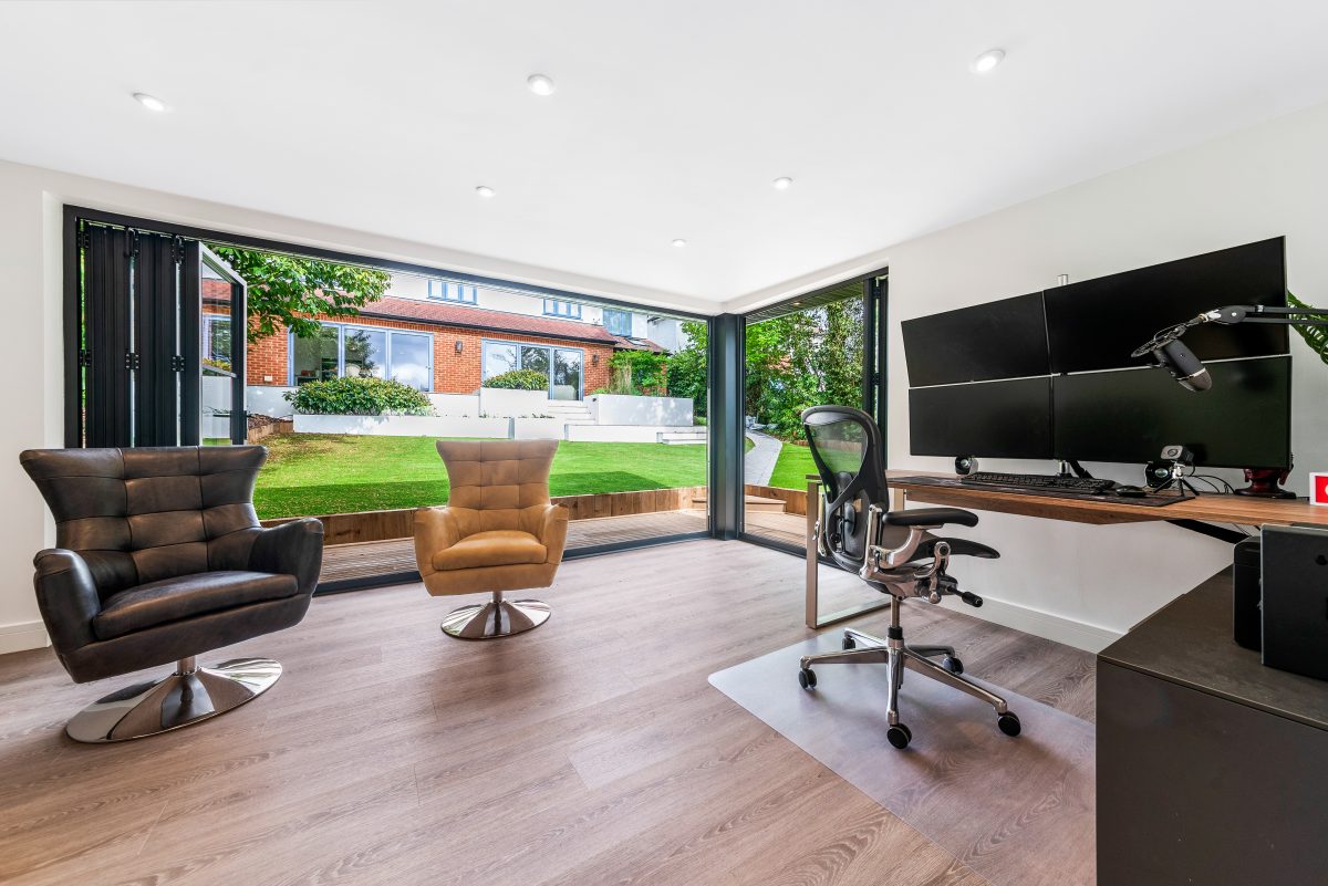 Garden Games Room & Recording Studio - Northwood, London