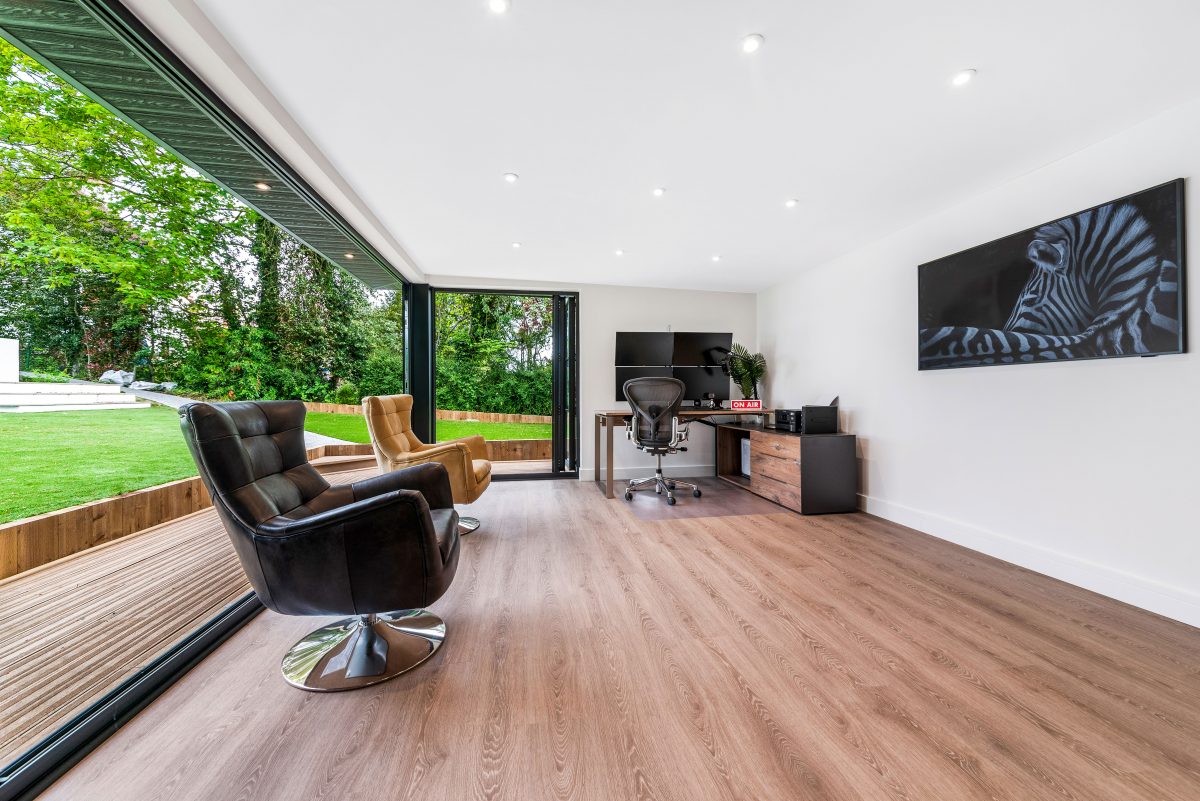 Garden Games Room & Recording Studio - Northwood, London