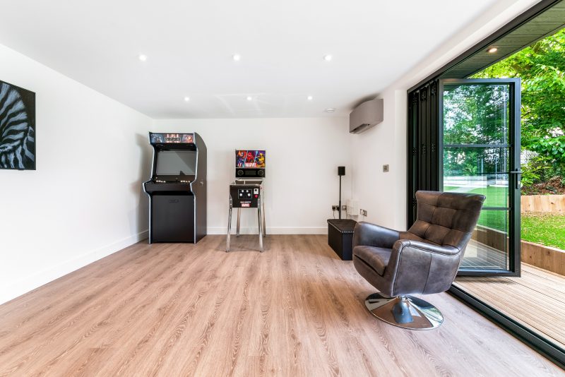 Garden Games Room & Recording Studio - Northwood, London